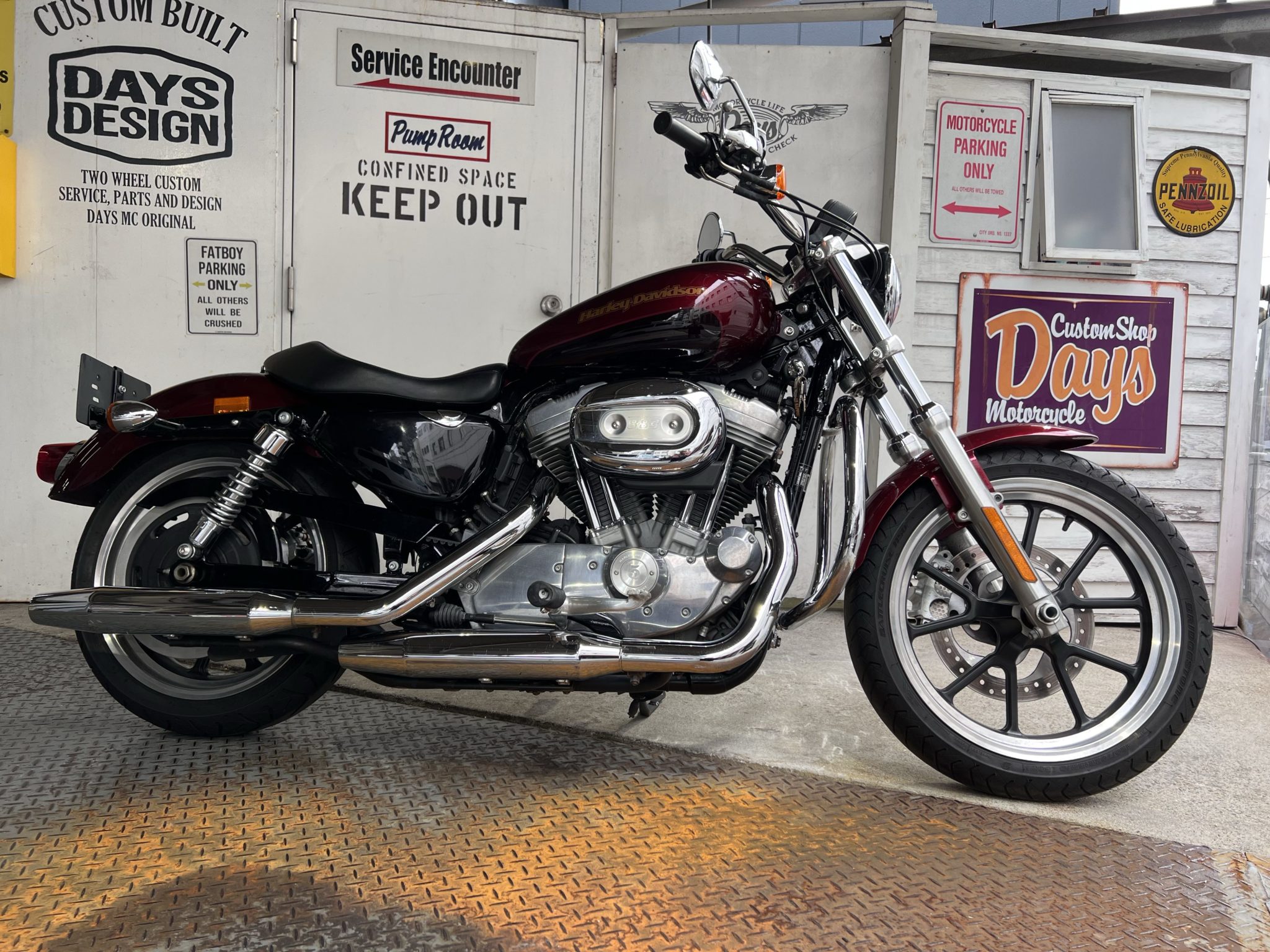 XL883L スーパーロー | Days Design Customs.